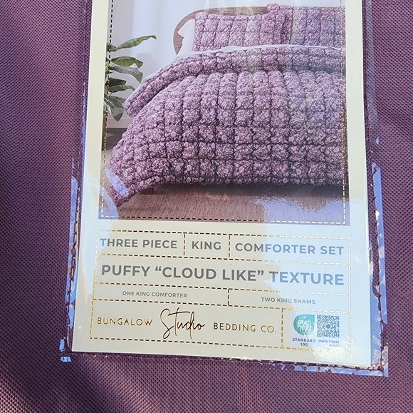 bungalow 360 | Bedding | Bungalow Studio Puffy Cloud Like Texture Plum ...